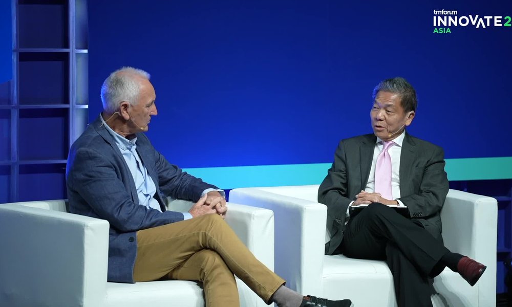 Keynote Interview: Michael Lawrey and Dr. Sarana Boonbaichaiyapruck