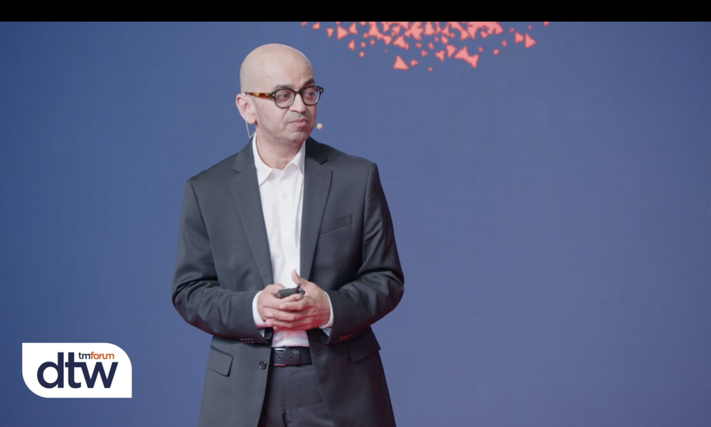 Seizing the AI opportunity with CSPs: Ishwar Parulkar and Rainer ...